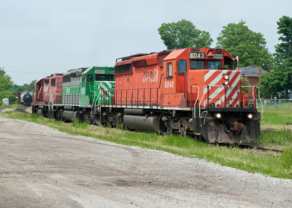 Railpictures.ca - Stefano Photo: CP 441- CP 6043+ CITX 3053+ CP 3057 pull into Galt to make a ...