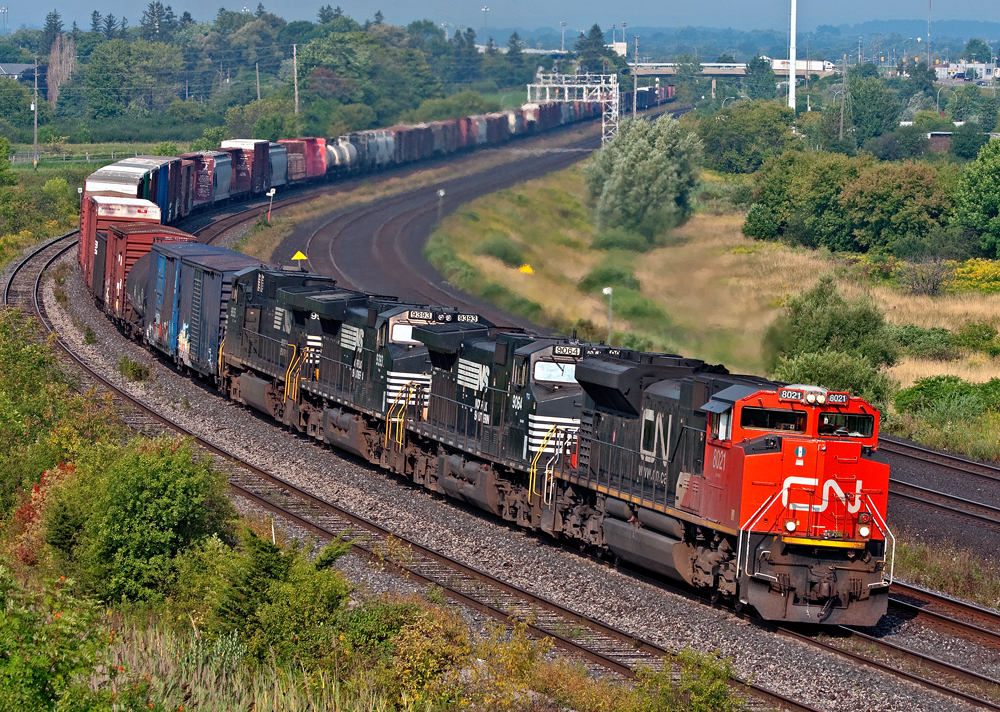 Railpictures.ca - Michael Da Costa Photo: CN F32931 31 detour train rumbles through Whitby with ...