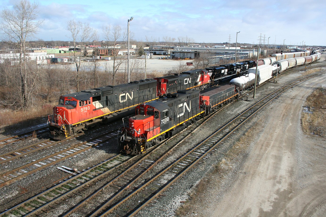 Railpictures.ca - Chris van der Heide Photo: With a yard job busy sorting cars on an adjacent ...