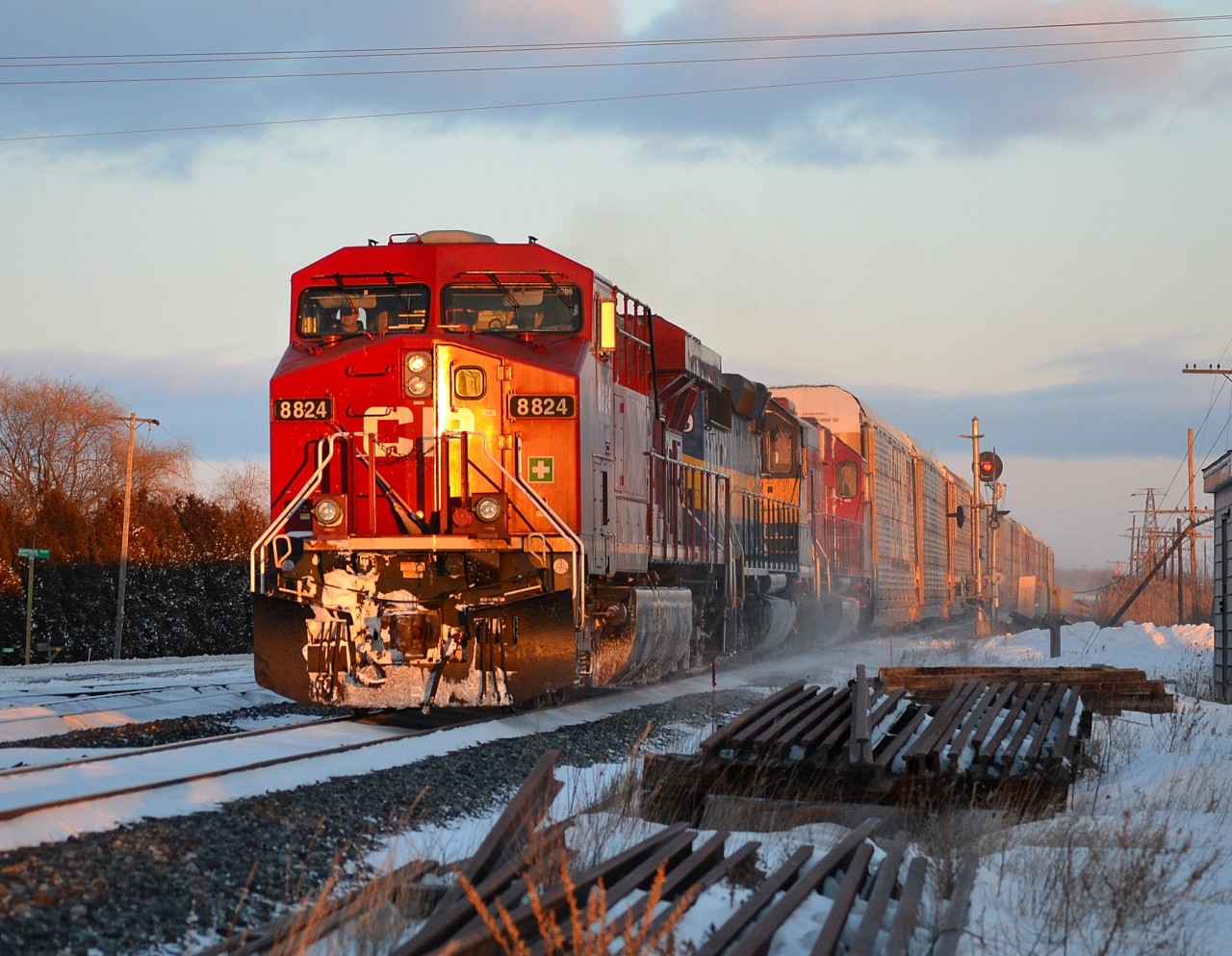 Railpictures.ca - Jay Butler Photo: CP 147 west led by CP 8824, ICE 6433 and SOO 6049 passes the ...