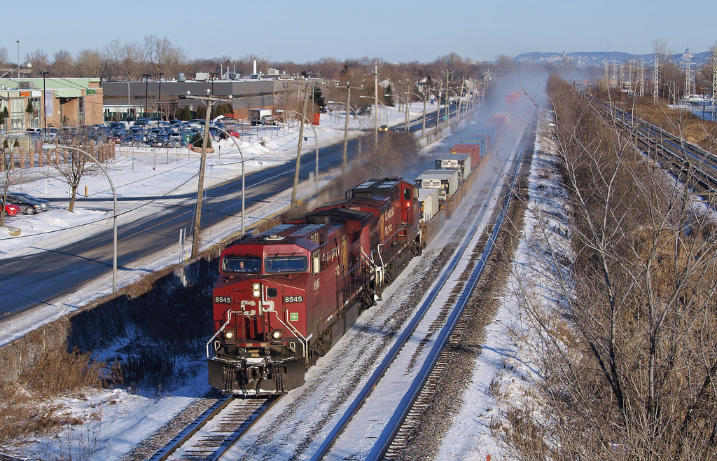 Railpictures.ca - Sándor Photo: CP 8545 with intermodal train. | Railpictures.ca – Canadian ...