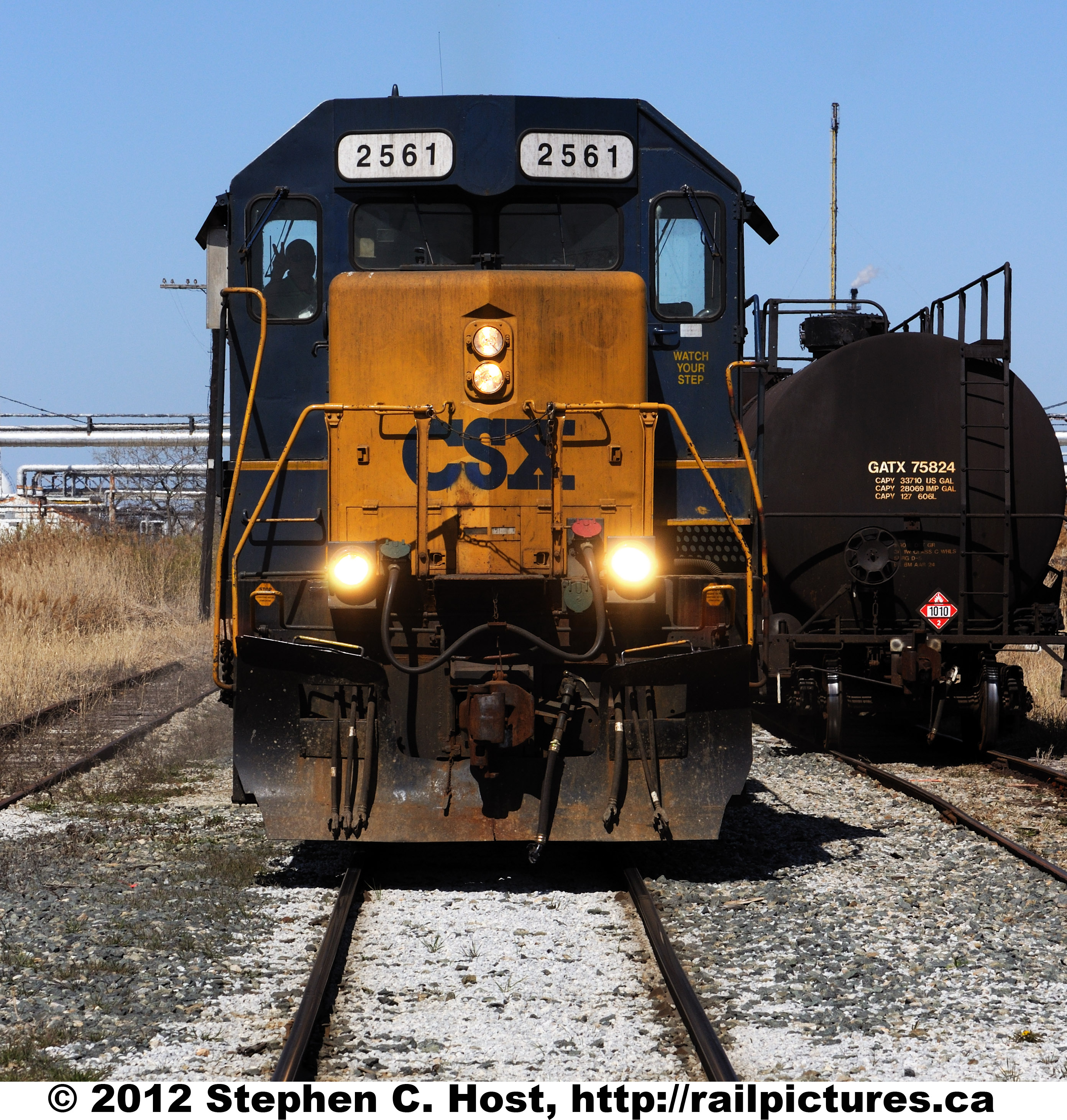 Railpictures.ca - Stephen C. Host Photo: CSX\’s CN Transfer with CSXT 2561 and 2697 is back on ...