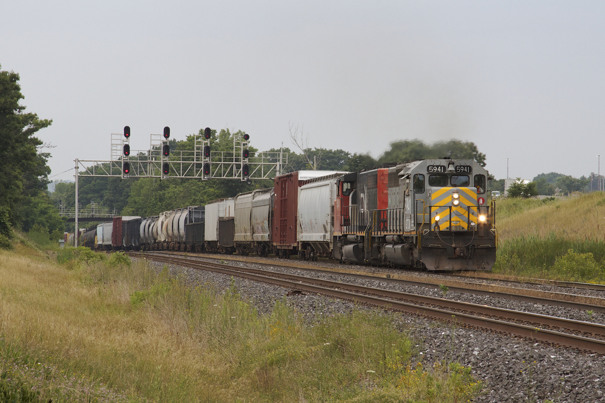 Railpictures.ca - Ryan Gaynor Photo: GTW 5941-CN 9531 make some noise pulling train 422 up the ...
