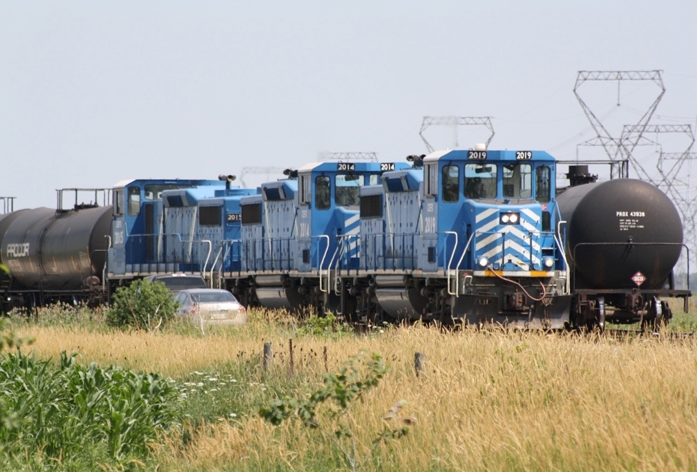 Railpictures.ca - Douglas Bishop Photo: After dropping CEFX 2006, CEFX 2019, 2014 and 2015 are ...