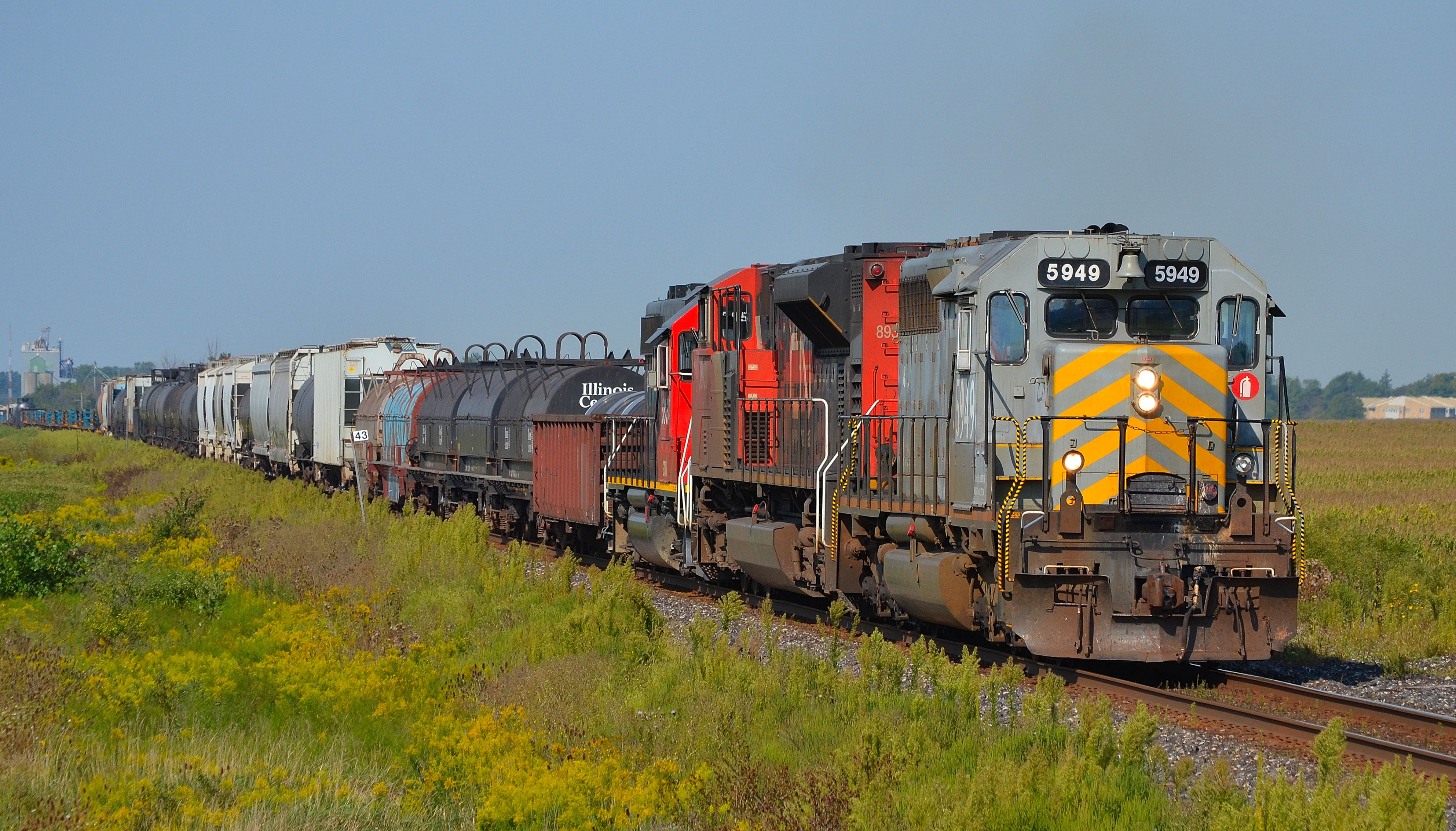Railpictures.ca - Jay Butler Photo: After just passing thru Wyoming, CN 509 approaches CN ...
