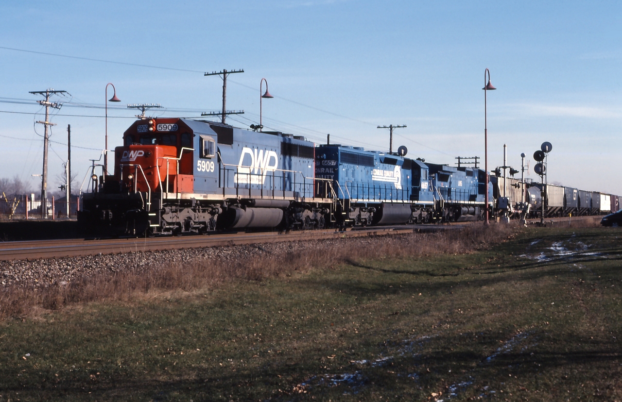Railpictures.ca - John Eull Photo: DWP 5909, Conrail 6657 and LMS 731 power train 395 through ...