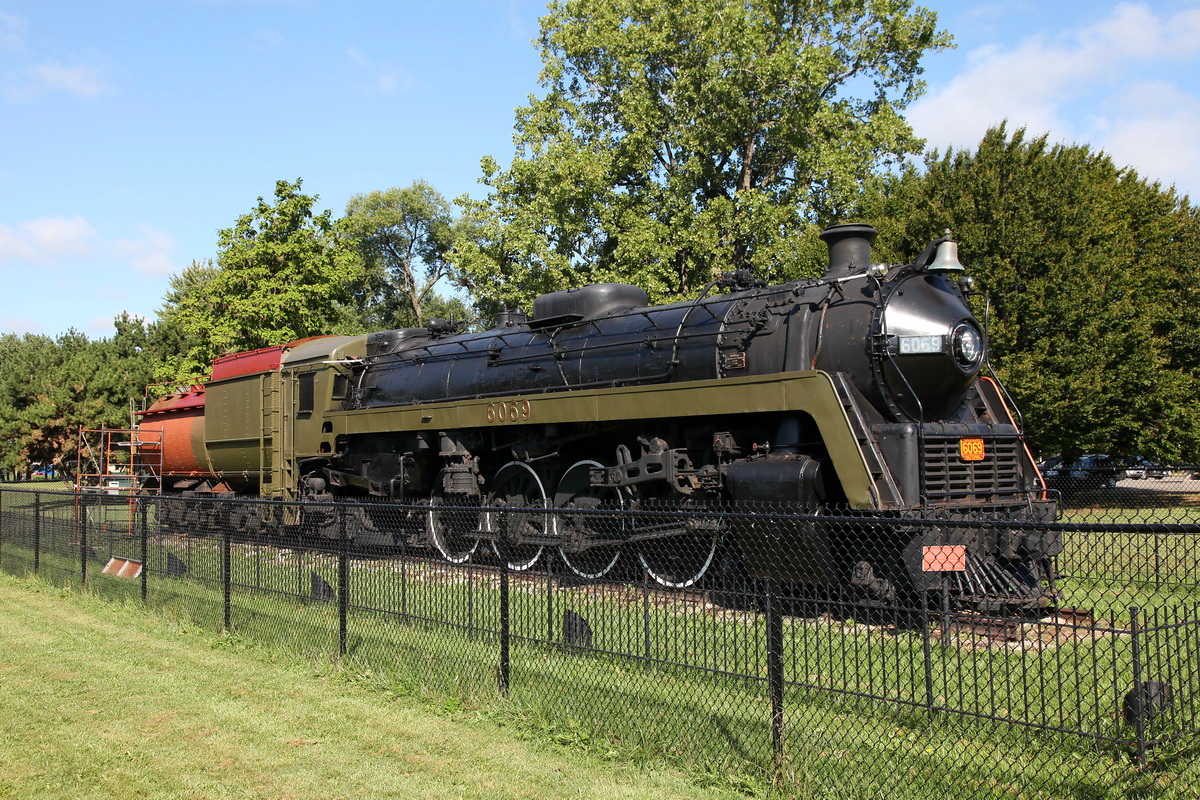 Railpictures.ca - Don Janes Photo: Restoration work is progressing nicely on CN 6069 at Sarnia ...