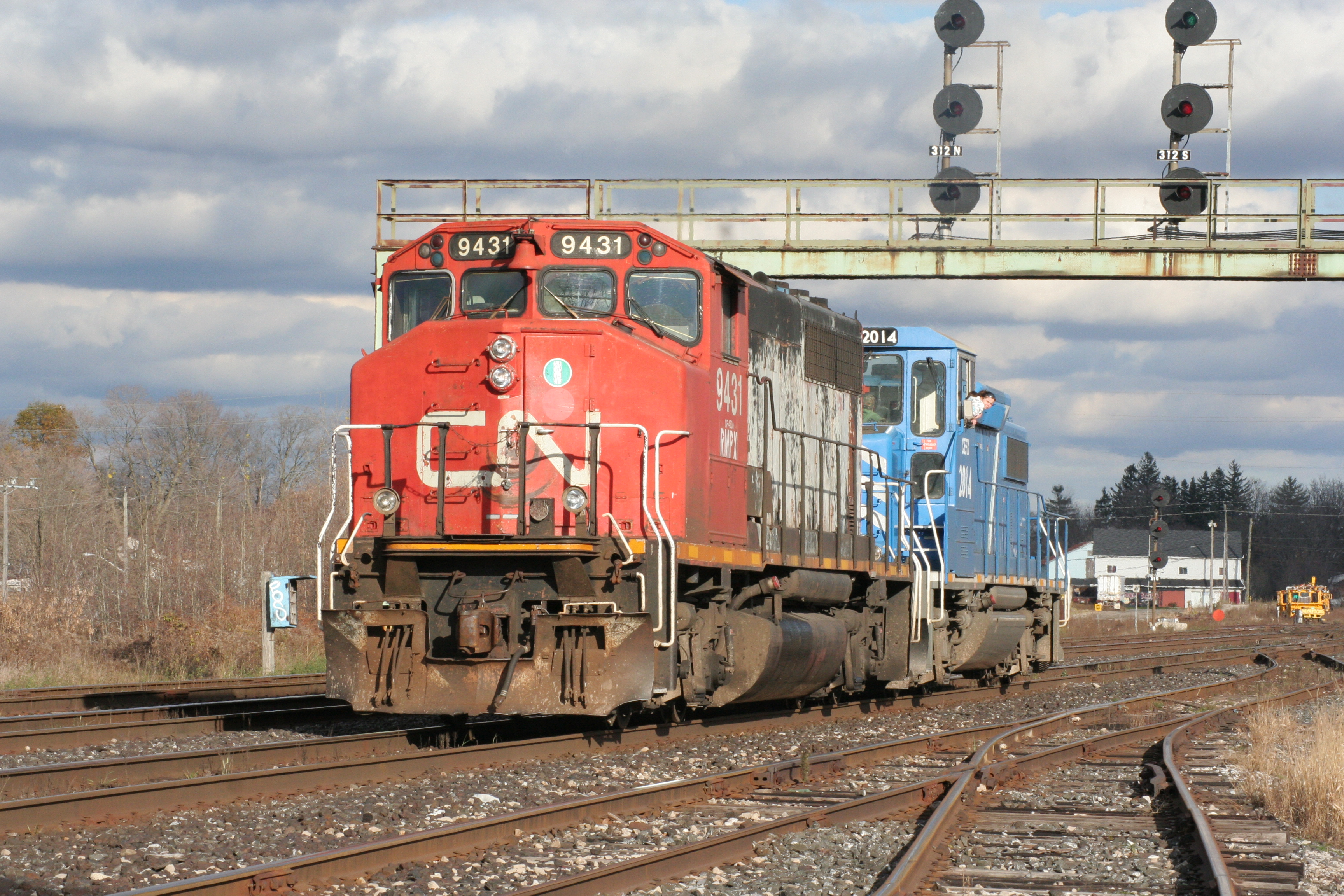 Railpictures.ca - Kevin Flood Photo: Southern Ontario Railway local heads back to Brantford ...