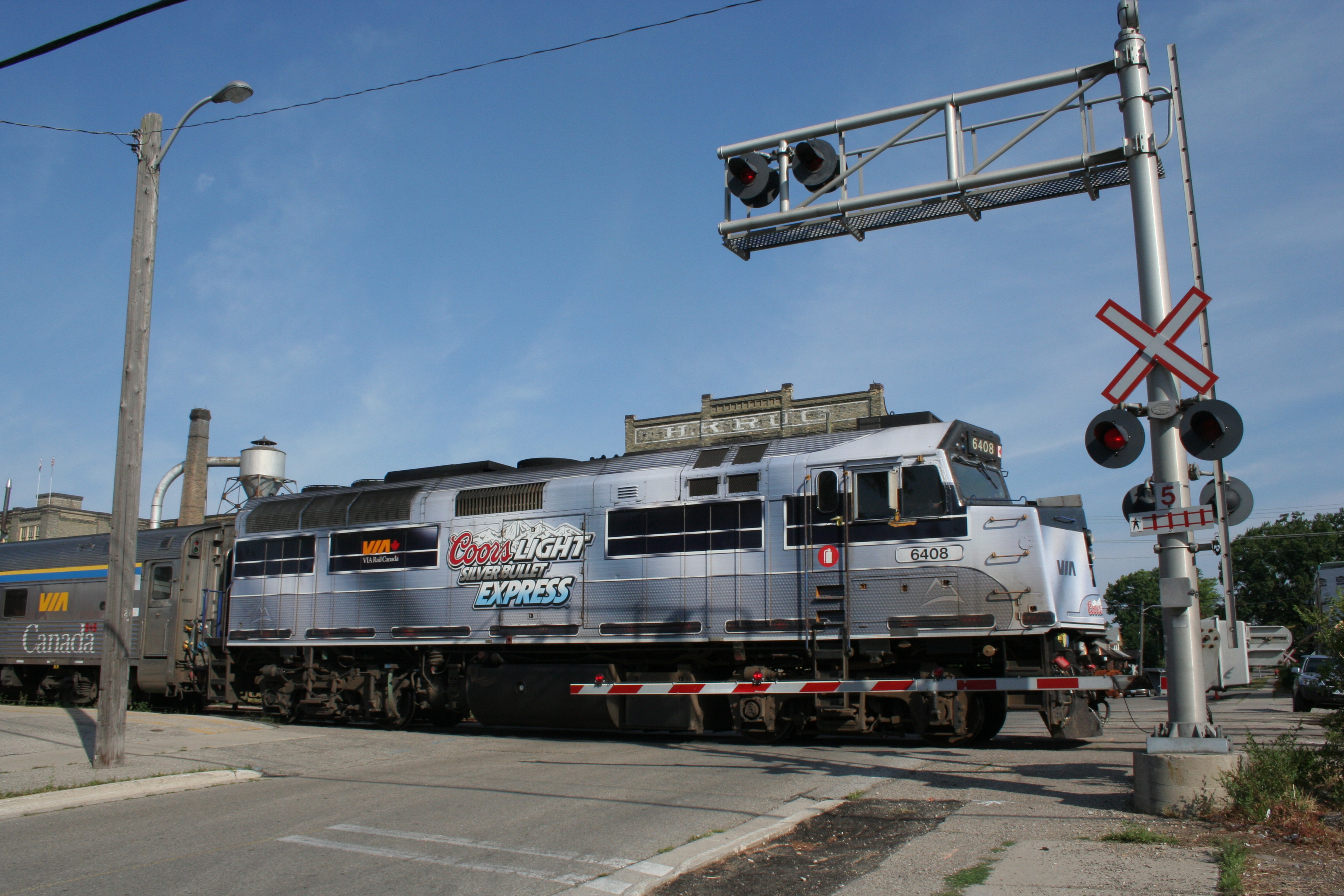 Railpictures.ca - Kevin Flood Photo: VIA 084 with VIA 6408 done up with Coors Light decals ...