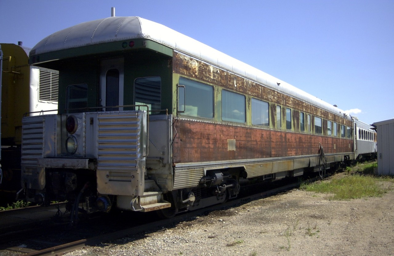 Railpictures.ca - Paul O'Shell Photo: ONR’s premier business car 400 ‘Onakawana’ isn’t looking ...