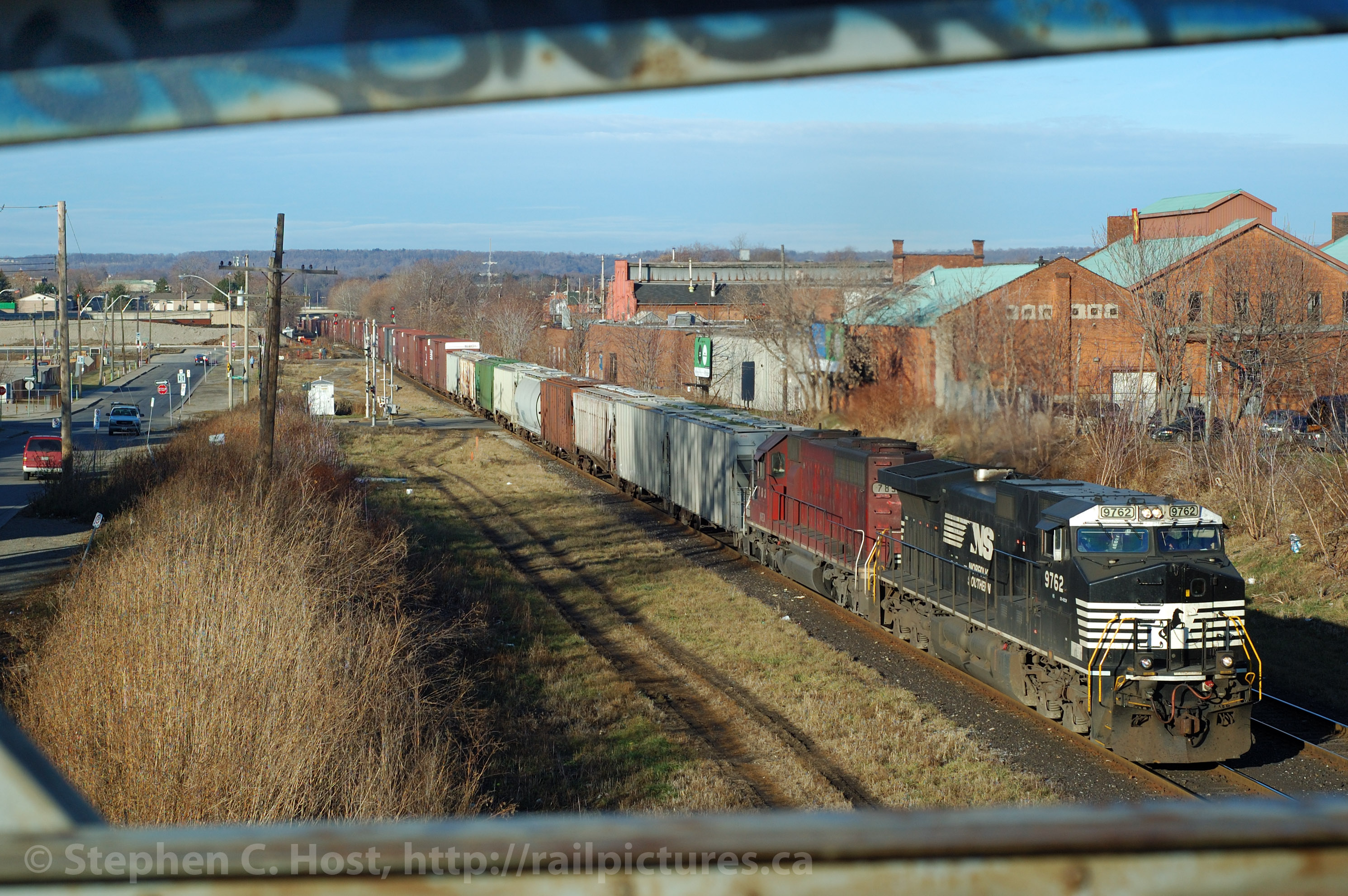 Railpictures.ca - Stephen C. Host Photo: In response to Arnold Mooneys shot of NS 328 with CP ...
