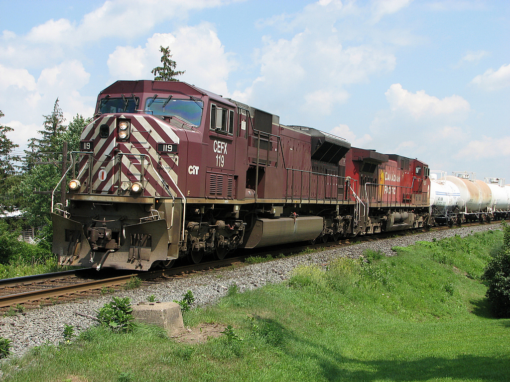 Railpictures.ca - RLHH3403 Photo: This is one of only three times that I saw a CEFX SD90/43MAC ...
