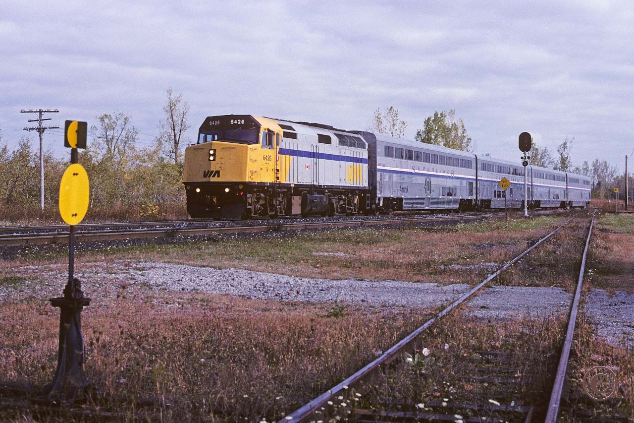 Railpictures.ca - Earl Minnis Photo: VIA 6426 with Toronto to Chicago train 365, The ...