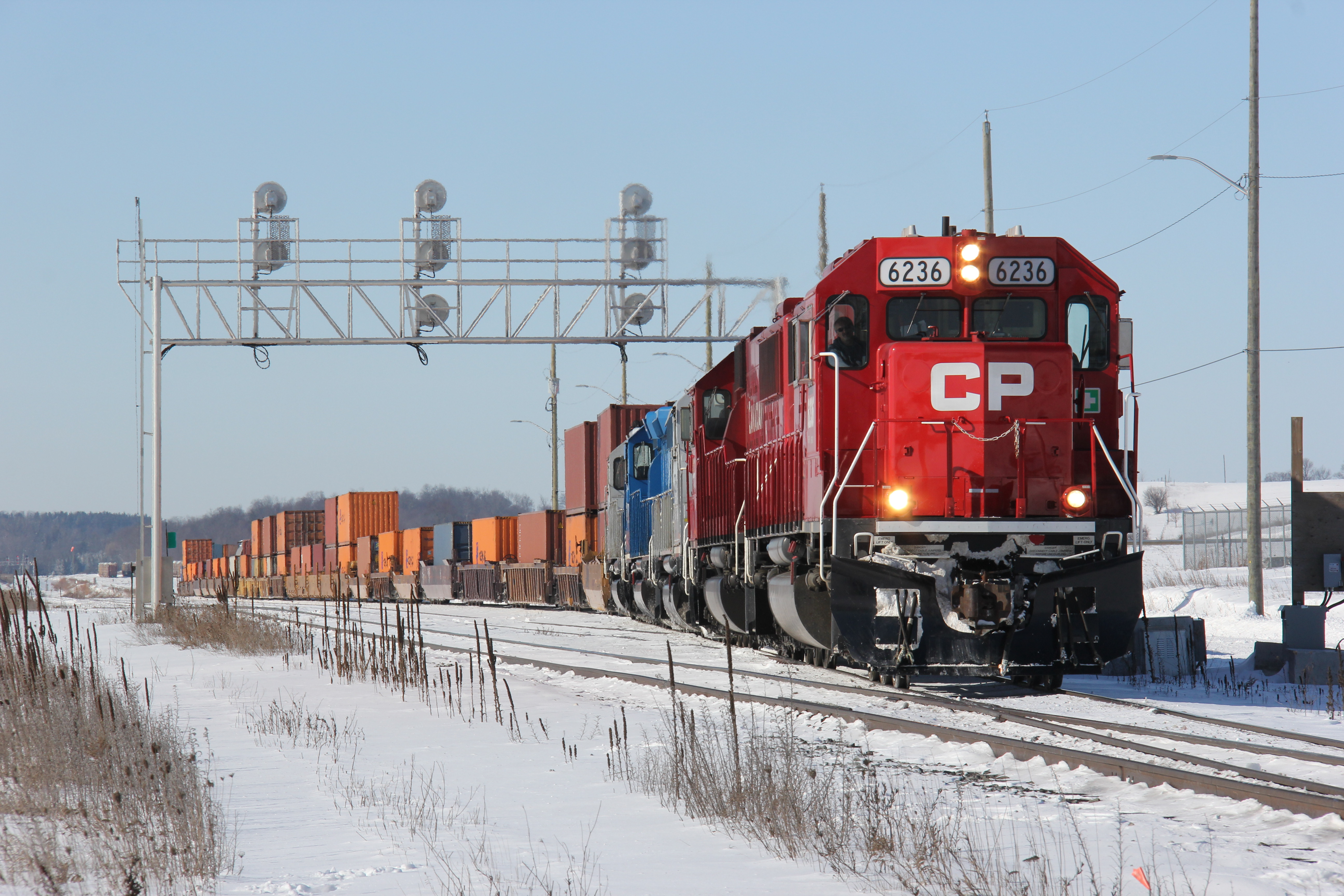 Railpictures.ca - Kevin Flood Photo: CP 282 does work at CTC Wolverton on a beautiful winter day ...