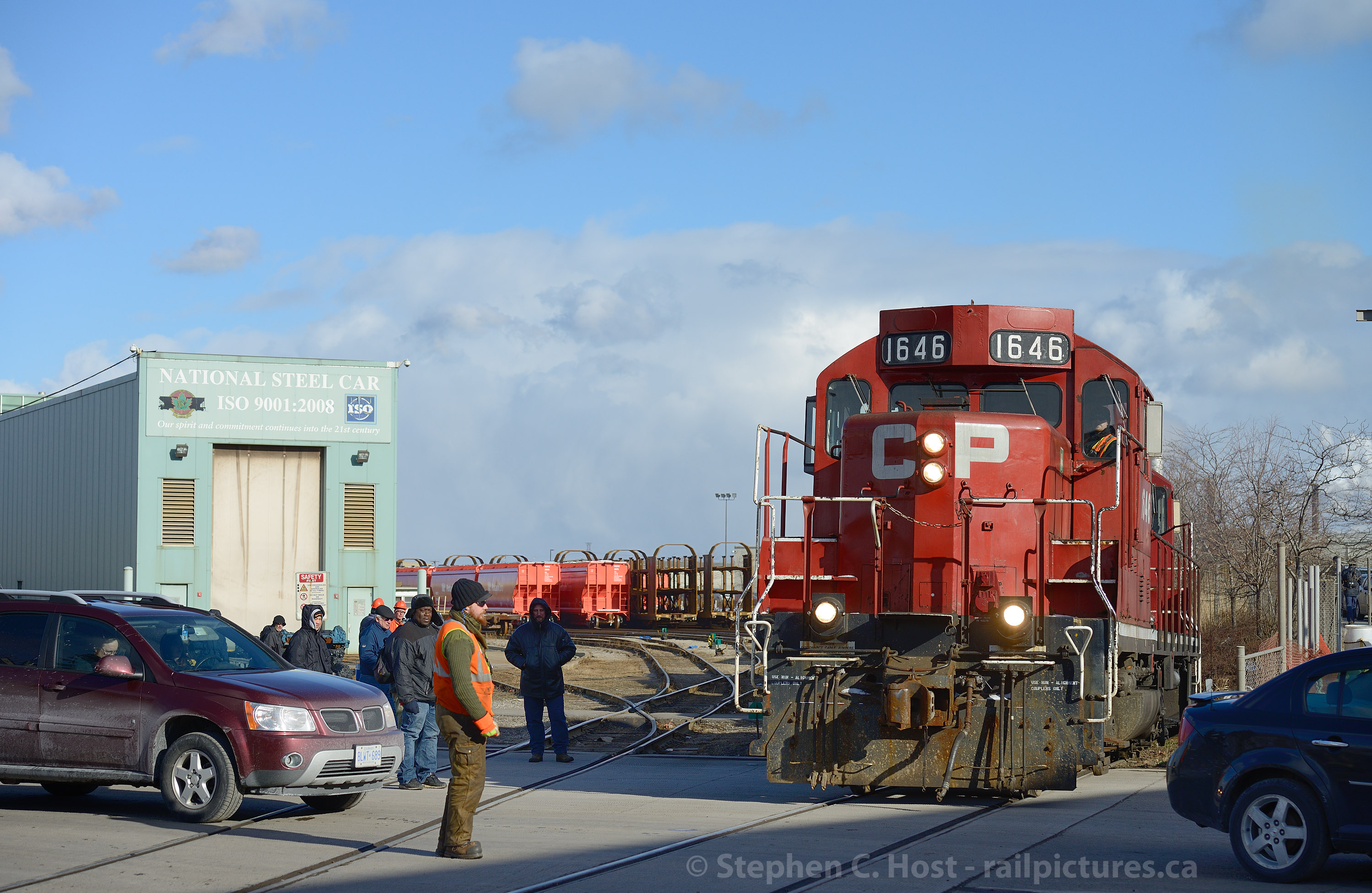 Railpictures.ca - Stephen C. Host Photo: Shift Change: National Steel Car is busy as seen by the ...