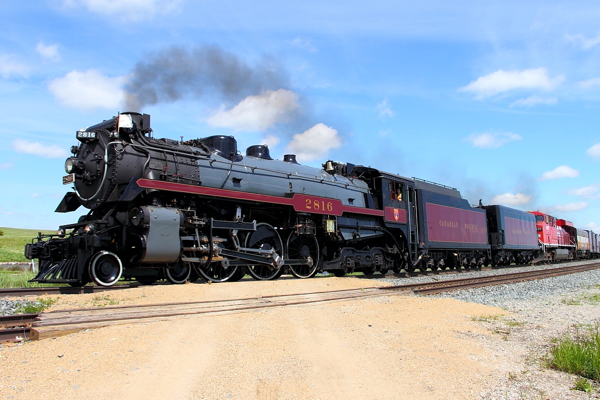 Railpictures.ca - Paul Sincerny Photo: CP 2816 steams out of Ernfold after a meet with an ...