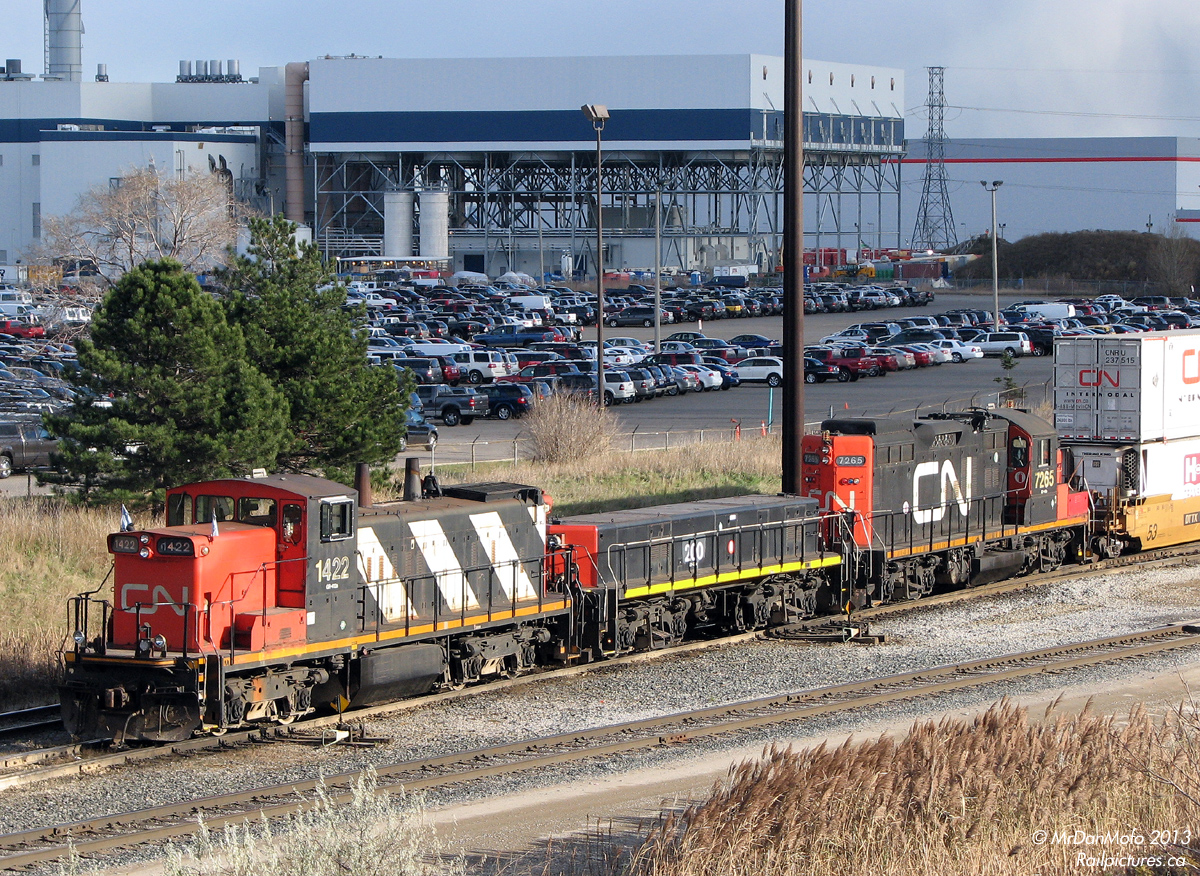 Railpictures.ca - MrDanMofo Photo: A nice treat today finds a rare GMD1 on the set switching ...