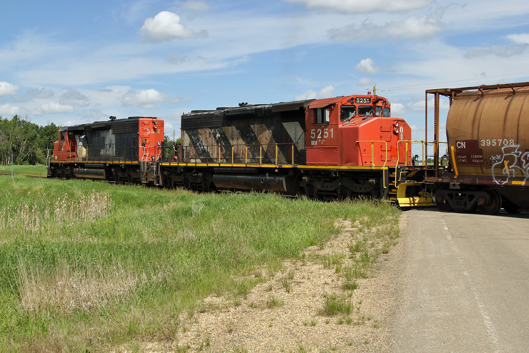 Railpictures.ca - Steve Arnot Photo: Battle River Railway’s ex-CN SD40-2(W)s 5353 and 5251 head ...