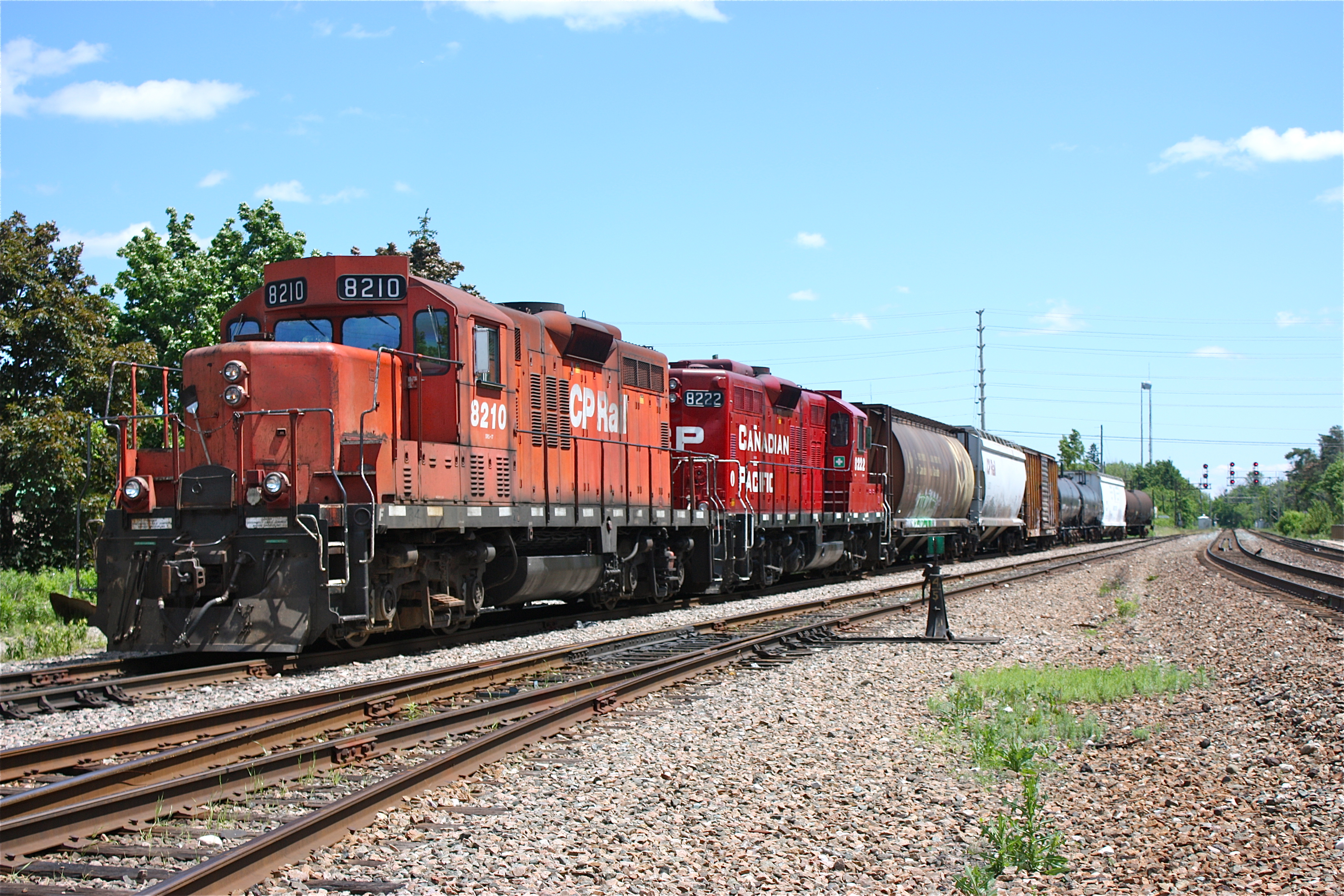 Railpictures.ca - Marcus W. Stevens Photo: The Streetsville job from West Toronto yard arrives ...