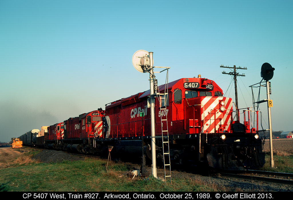 Railpictures.ca - Geoff Elliott Photo: CP 5407, an ex-QNS&L SD40-2, leads Train #927 in the late ...