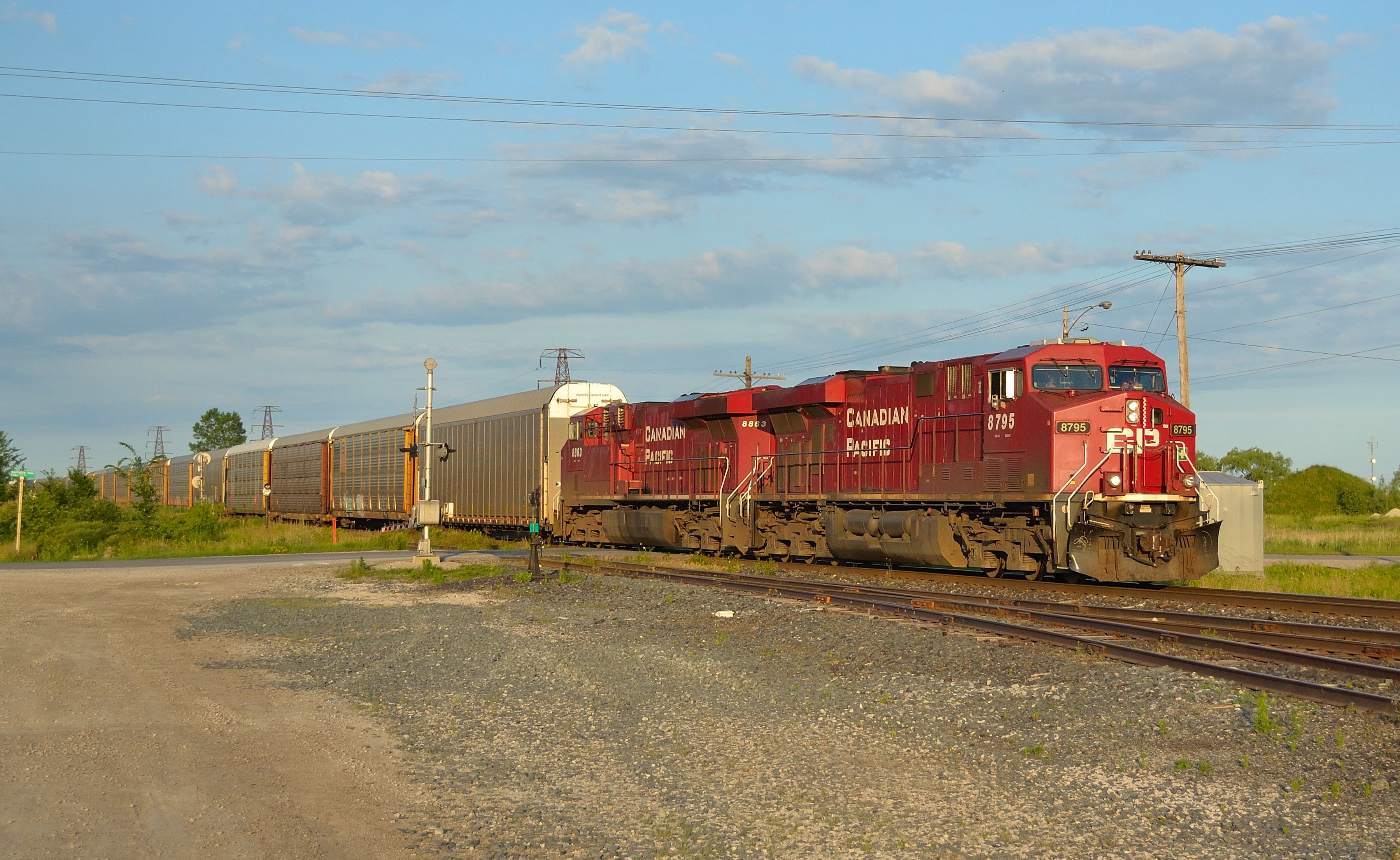 Railpictures.ca - Jay Butler Photo: CP 147 passes the east switch in Tilbury as it heads ...