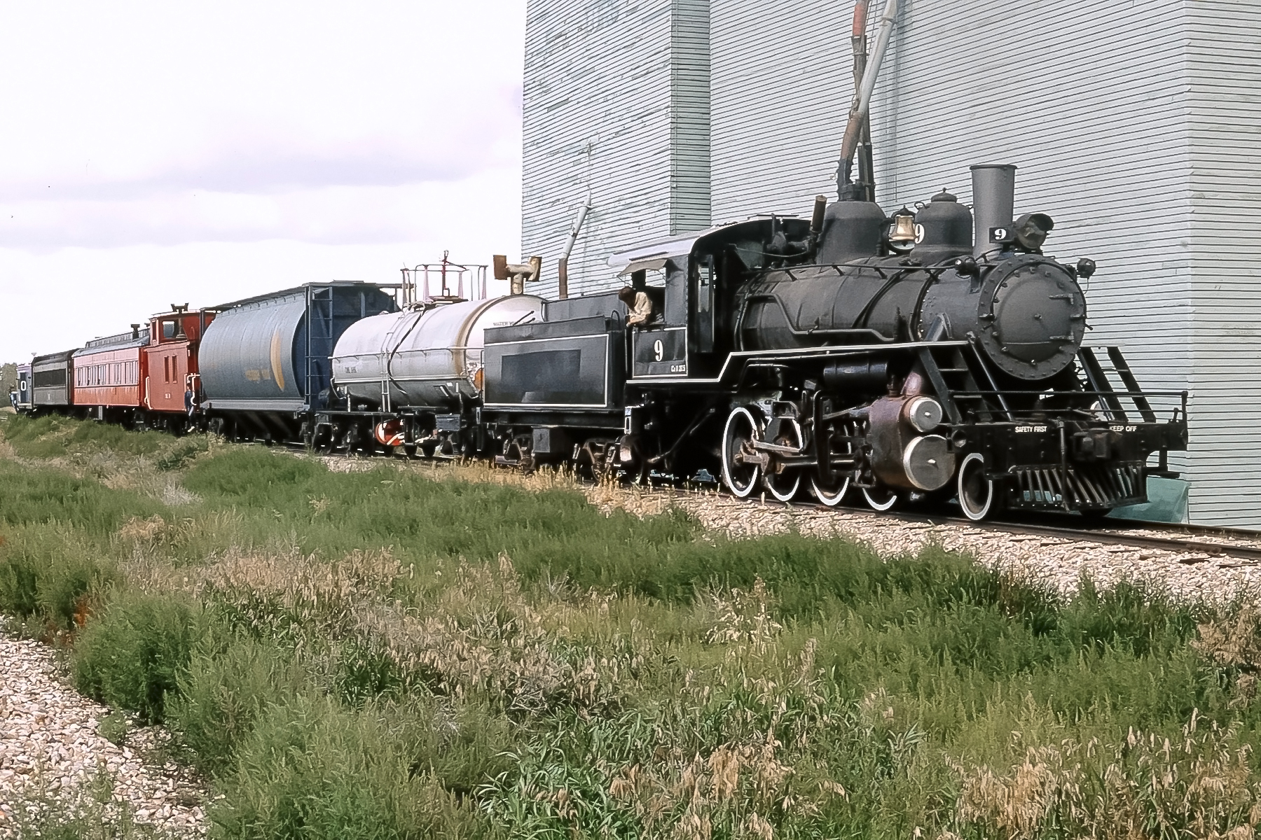 Railpictures.ca - colin arnot Photo: 1920 built Baldwin 2-8-0 is seen at Donalda as #9. This is ...