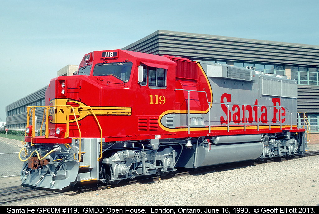 Railpictures.ca - Geoff Elliott Photo: Fresh from the paintshop @ GMDD in London, this beautiful ...