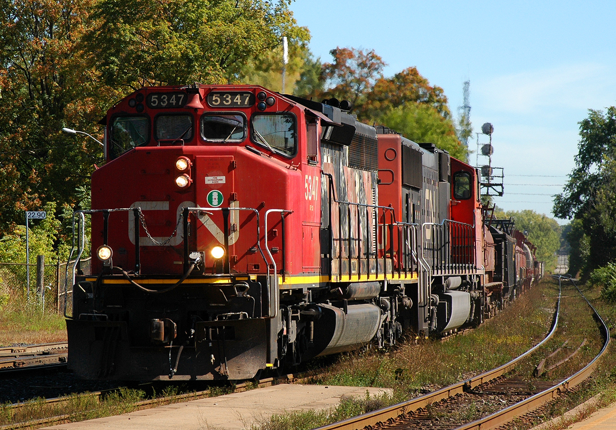 Railpictures.ca - James Gardiner Photo: Classic is just better…..CN SD40-2W 5347 and CN 5713 ...