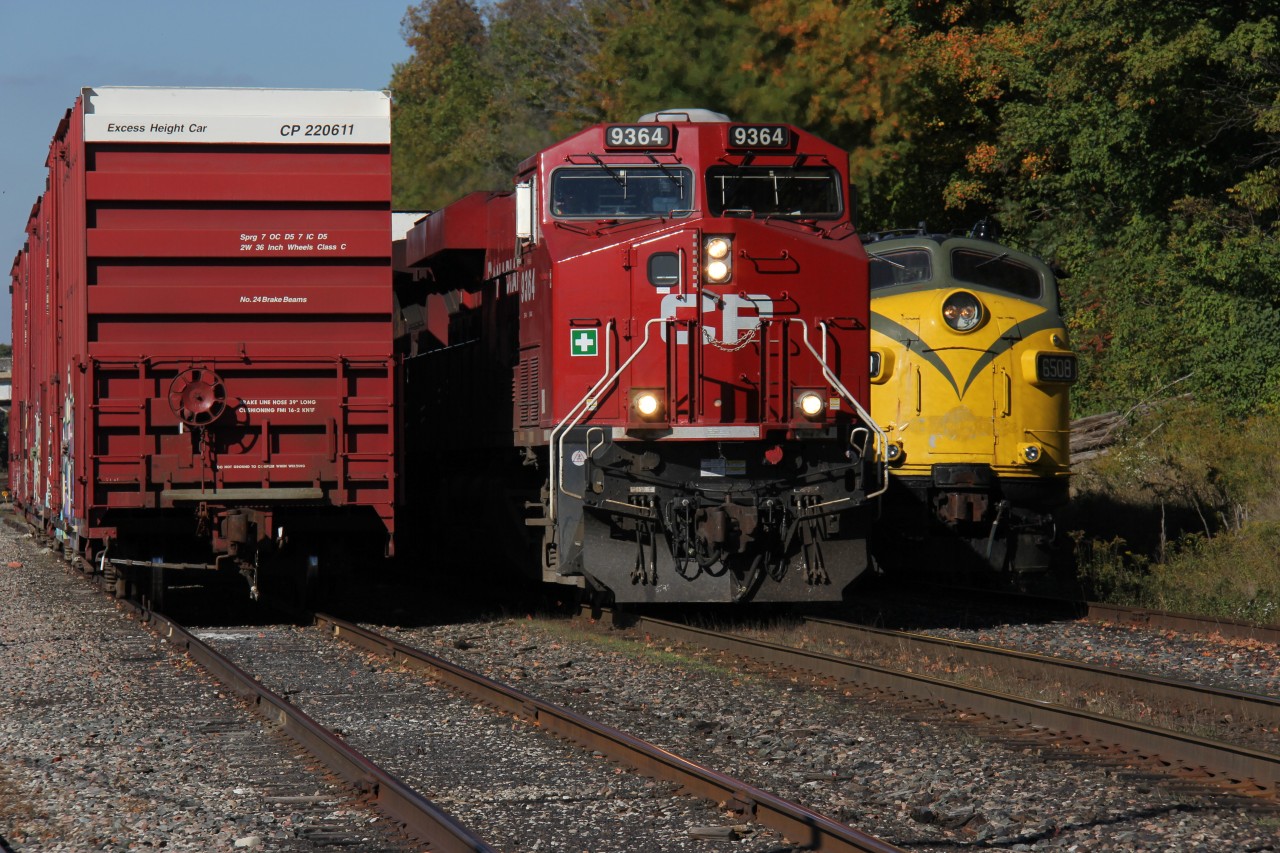 Railpictures.ca - Kevin Flood Photo: Old meets new. CP 147, with relatively new CP 9364 on the ...