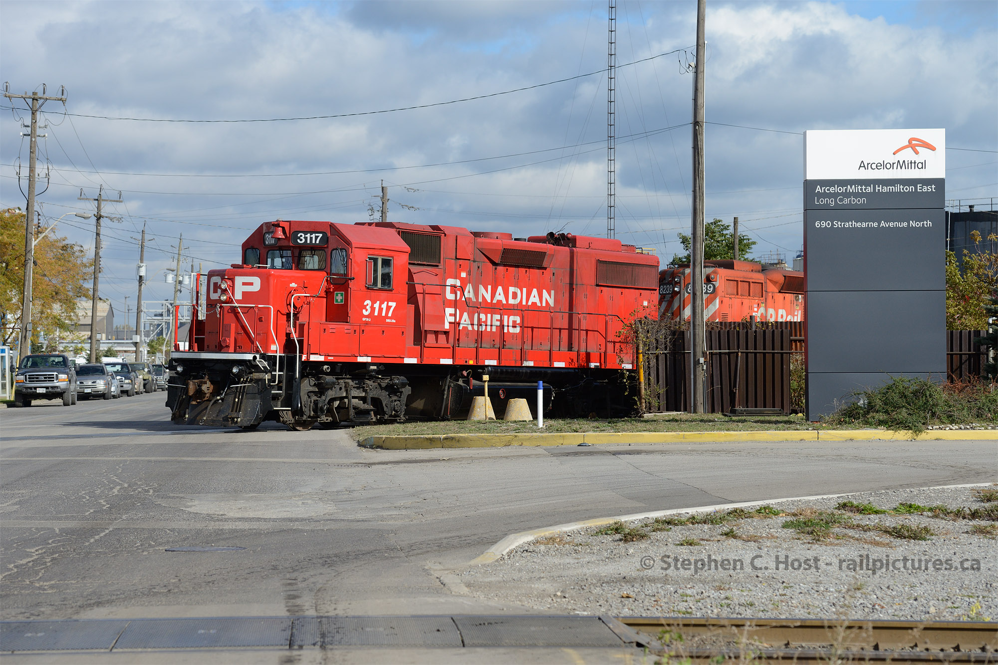 Railpictures.ca - Stephen C. Host Photo: In the heart of industrial North Hamilton, we find the ...