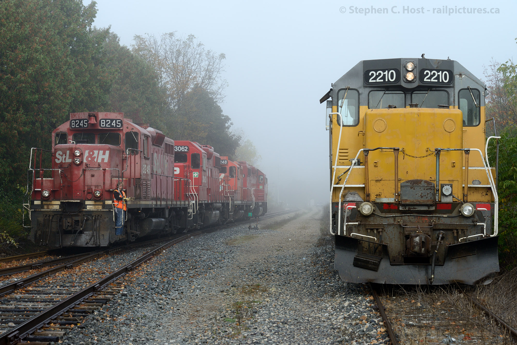 Railpictures.ca - Stephen C. Host Photo: Two railways meet at Preston, Ontario. GEXR 582, with ...