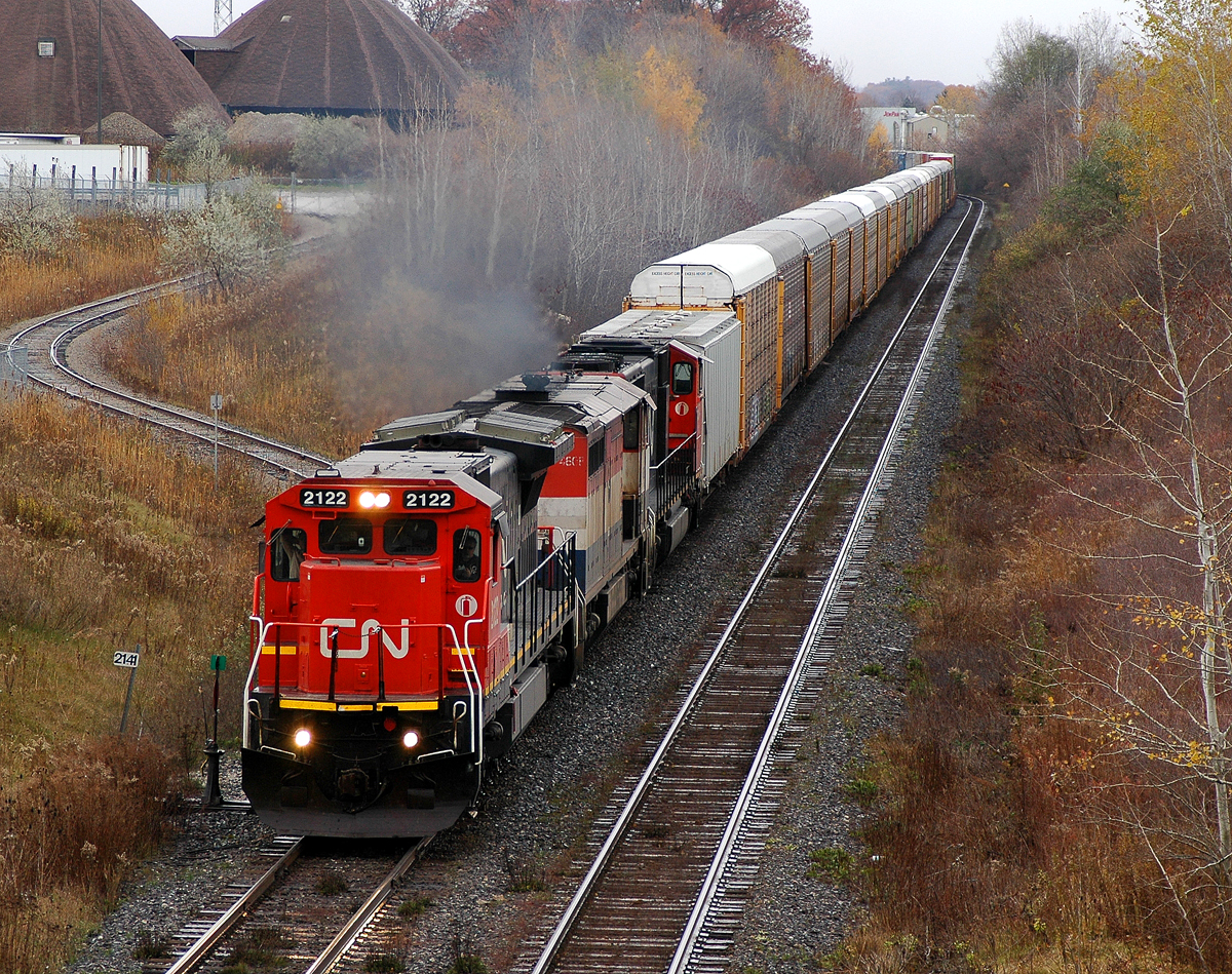 Railpictures.ca - James Gardiner Photo: CN 148 about to pass under the Wayne Gretzky Parkway ...