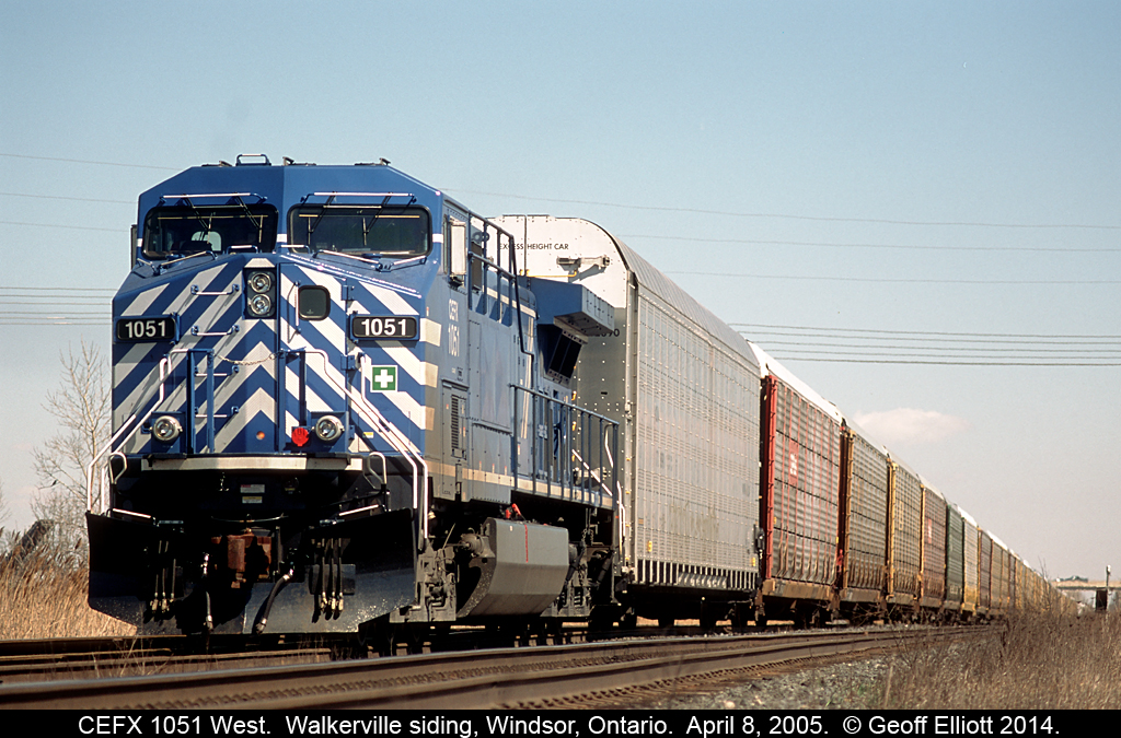 Railpictures.ca - Geoff Elliott Photo: CEFX “Bluebird” AC44CW #1051 is the lone power on a ...