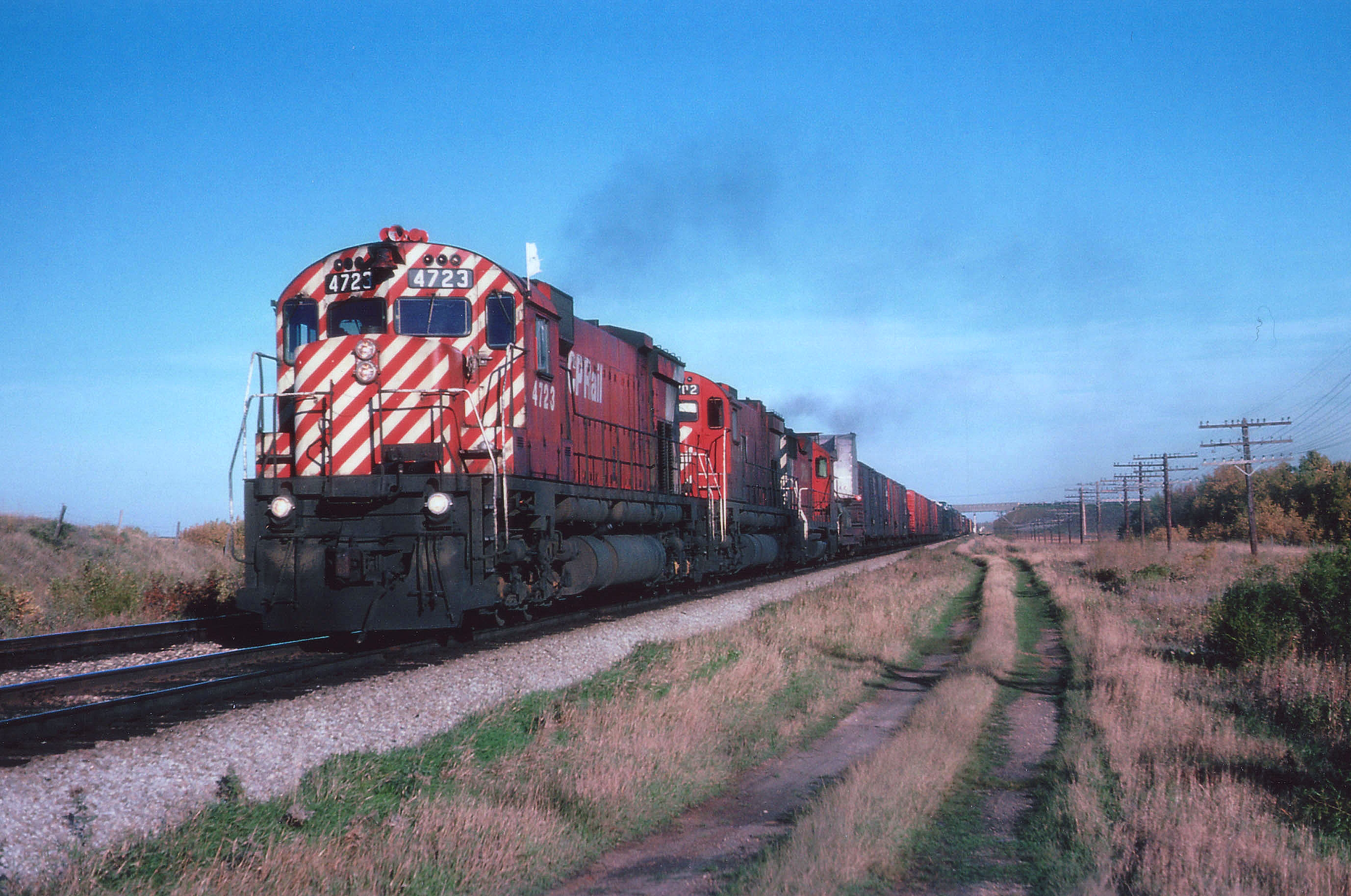 Railpictures.ca - A.W. Mooney Photo: Beautiful afternoon in the early fall as CP 4723, 4702 and ...