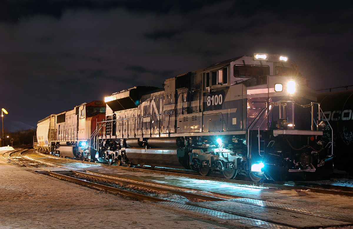 Railpictures.ca - James Gardiner Photo: 396 with CN 8100 (ex-EMDX 1206) – CN 5662 pumping air ...