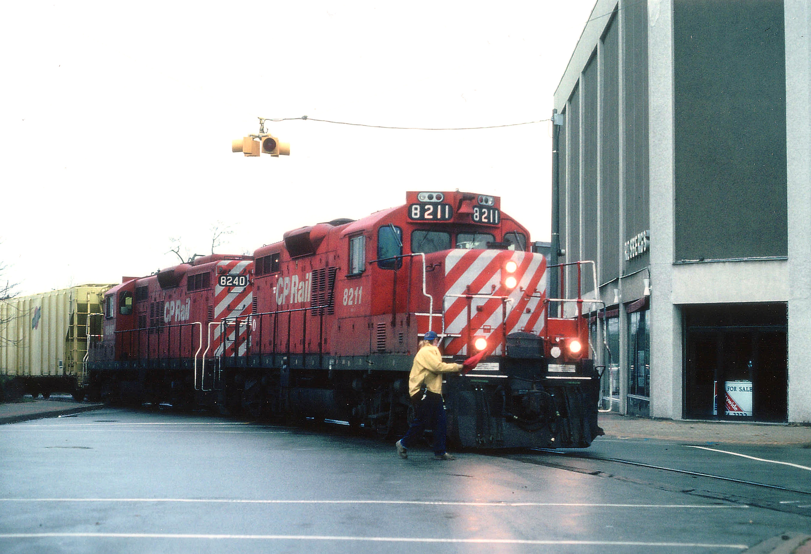 Railpictures.ca - A.W. Mooney Photo: Alas, another example of street running that is now history ...