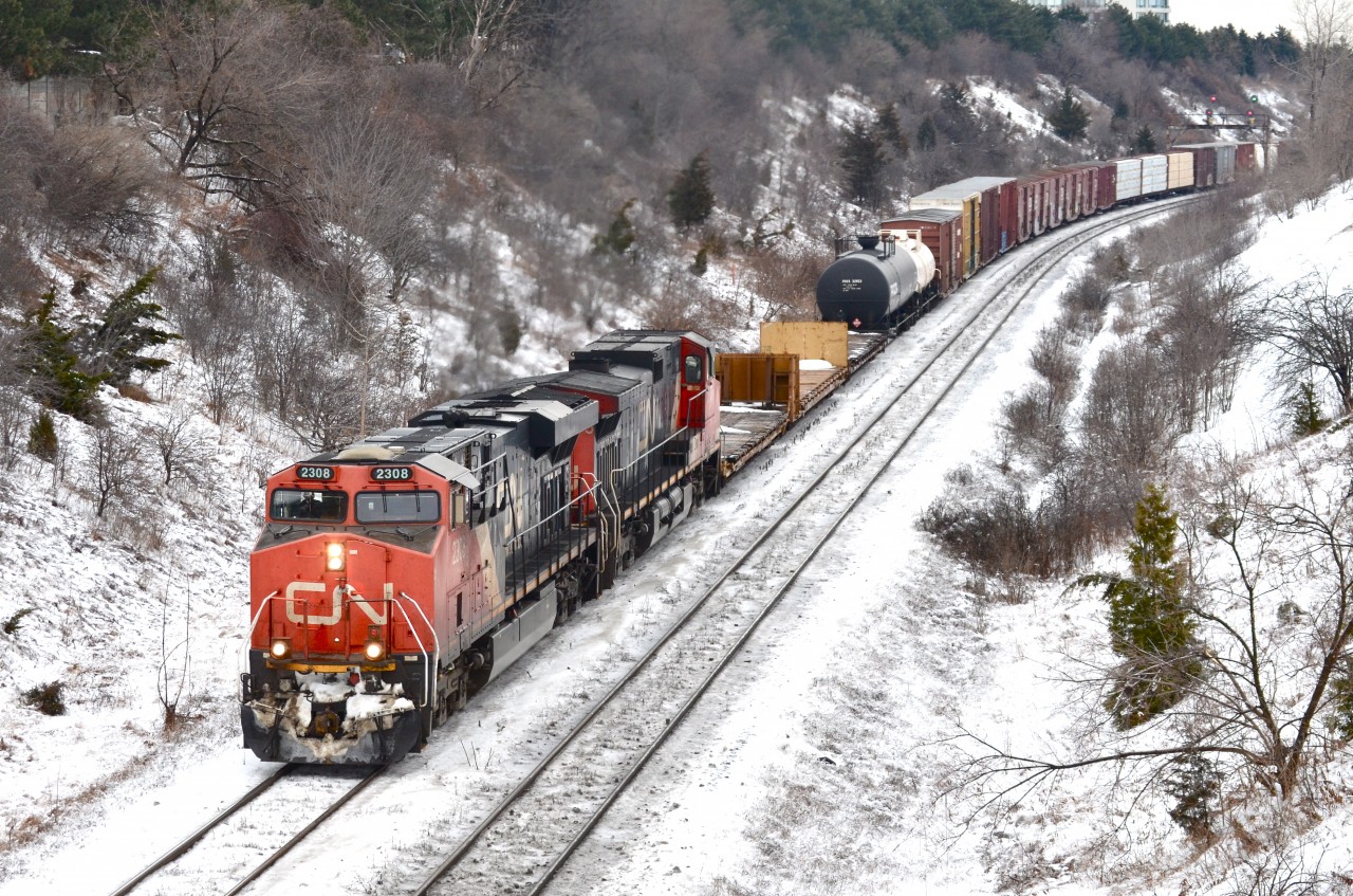 Railpictures.ca - Michael Berry Photo: CN 2308 & CN 2575 lead a westbound over the York Sub. For ...
