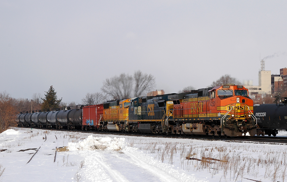 Railpictures.ca - James Gardiner Photo: BNSF 4350 – CSXT 7743 – BNSF 8851 bring another train of ...