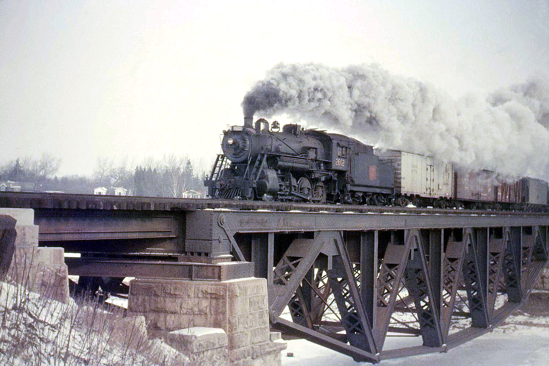 Railpictures.ca - Bill Thomson Photo: CNR 2-8-0 2602 crosses the Credit River at Port Credit ...