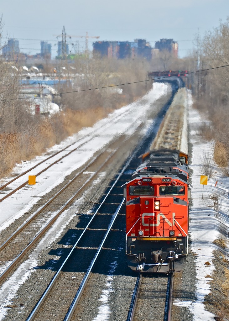 Railpictures.ca - Michael Berry Photo: CN 705 heads west with CN 8896, CN 5506 and BNSF 8828 ...