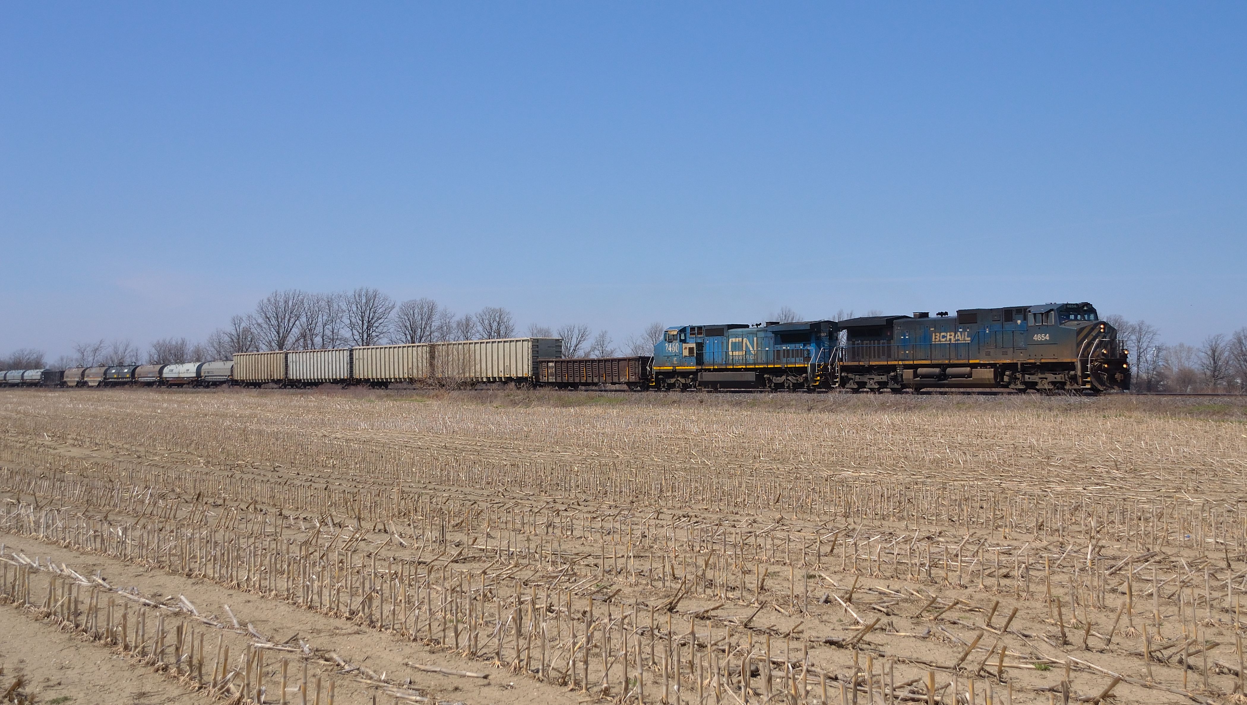 Railpictures.ca - Jay Butler Photo: CN 330 with an all blue consist in BCOL 4654 and IC 2460 ...