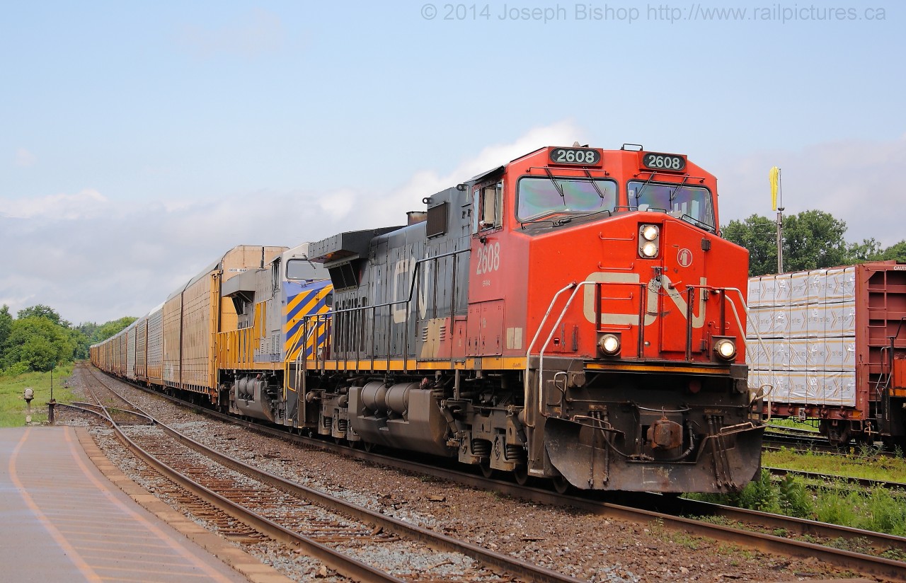 Railpictures.ca - Joseph Bishop Photo: CN 382 cruises through Brantford with CN 2608 and CREX ...