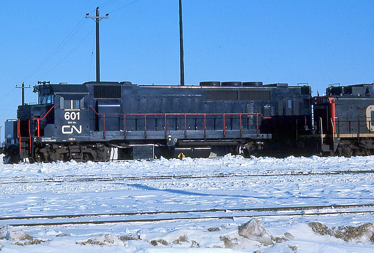 Railpictures.ca - Bill Thomson Photo: Before GO Transit started up in 1967, the eight unique HEP ...