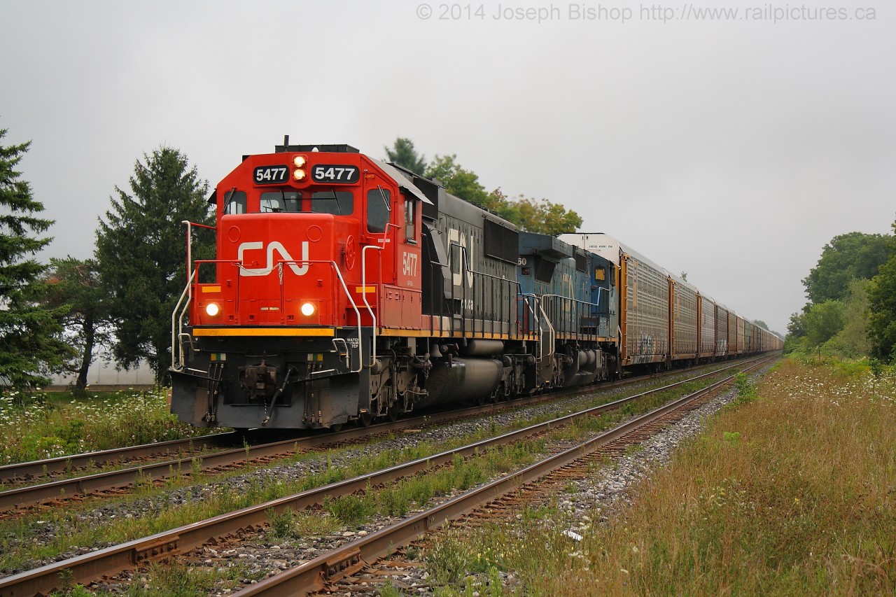 Railpictures.ca - Joseph Bishop Photo: CN 393 crawls towards the crossing in Lynden with CN 5477 ...