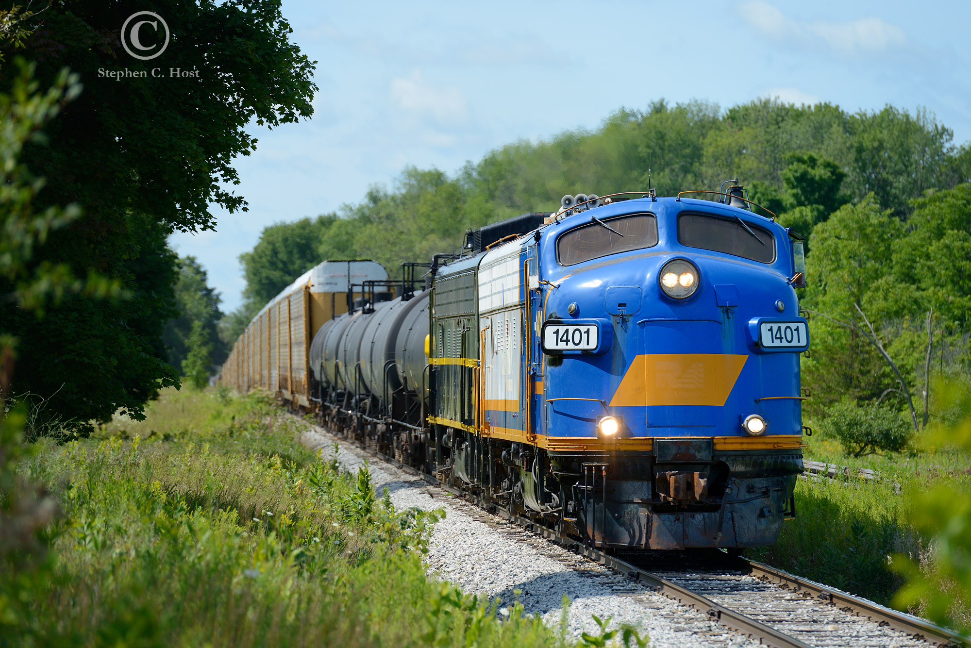 Railpictures.ca - Stephen C. Host Photo: For the first time, Covered wagons are sole power on ...