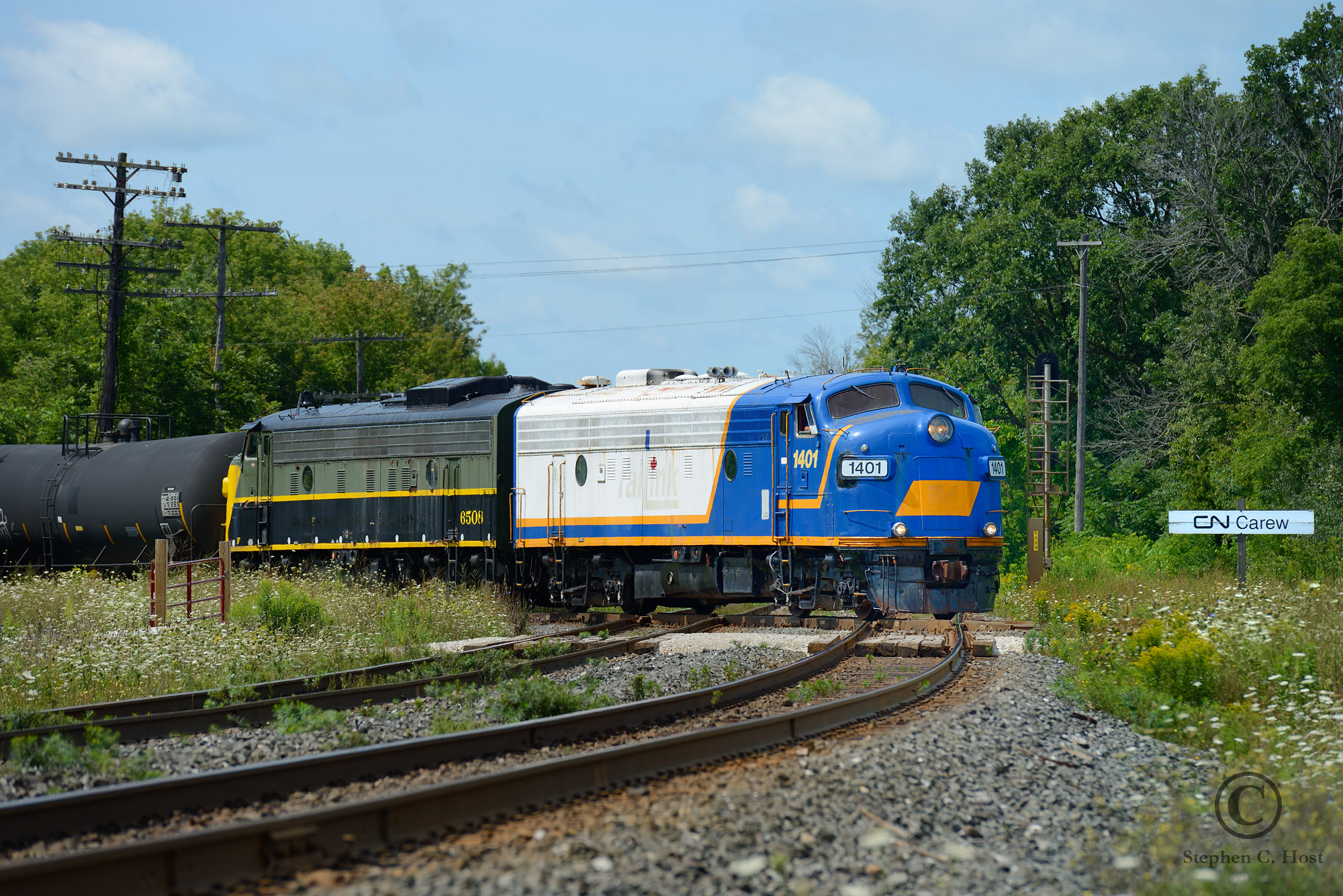Railpictures.ca - Stephen C. Host Photo: What a treat – a pair of covered wagons hauling freight ...