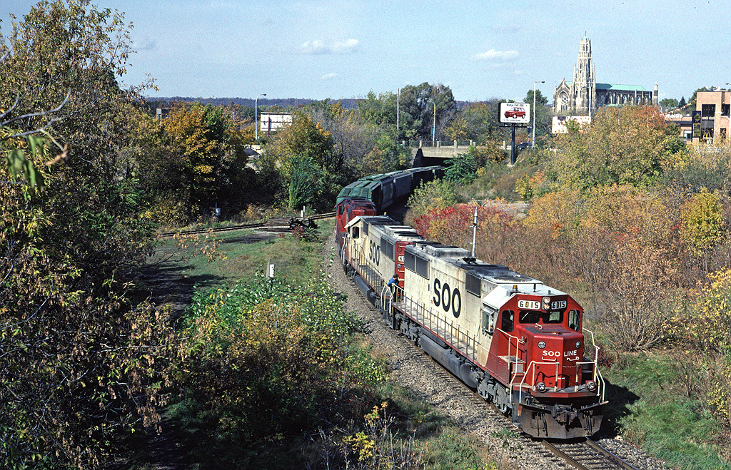 Railpictures.ca - Glenn Courtney Photo: Soo Line SD60 6015 has lead a 398, a grain train, down ...