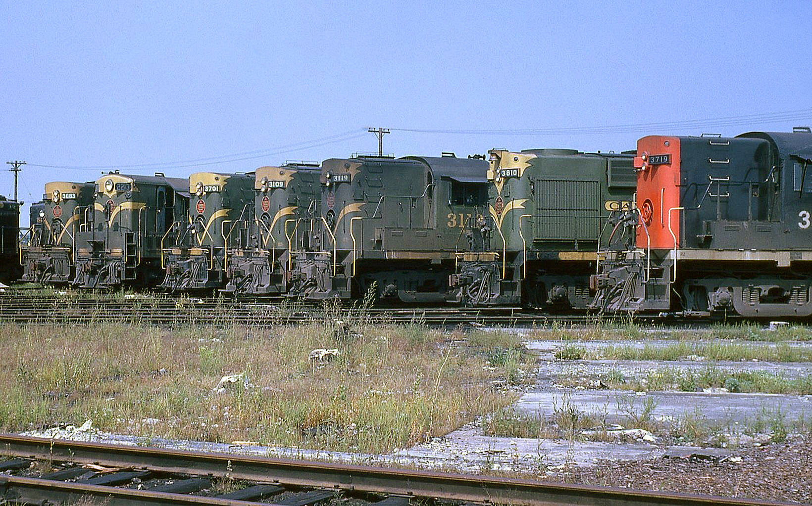 Railpictures.ca - Bill Thomson Photo: A nice gathering of first generation Canadian National MLW ...