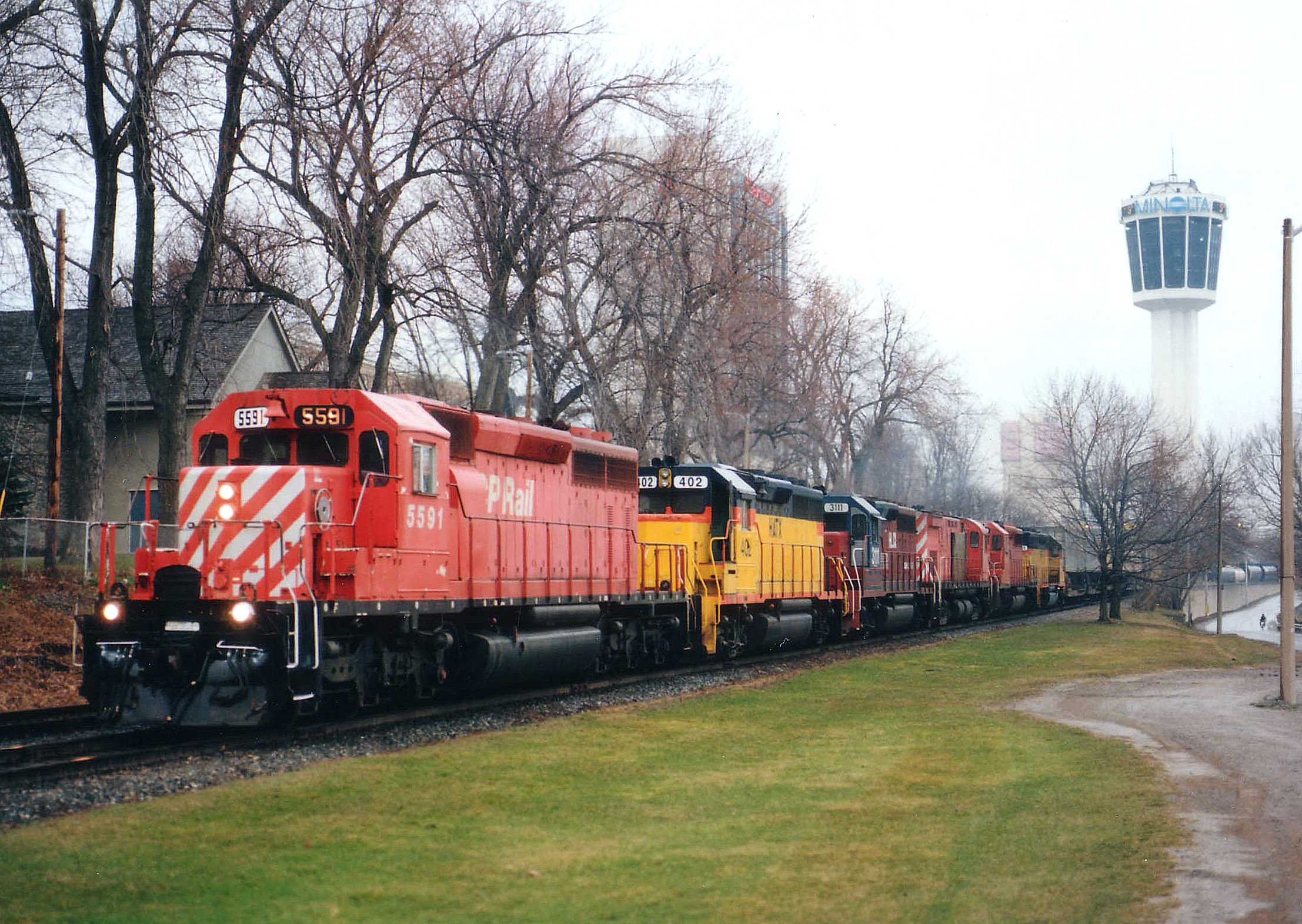 Railpictures.ca - A.W. Mooney Photo: I’d call this a ‘Murphy’s Law’ evening. For if the weather ...