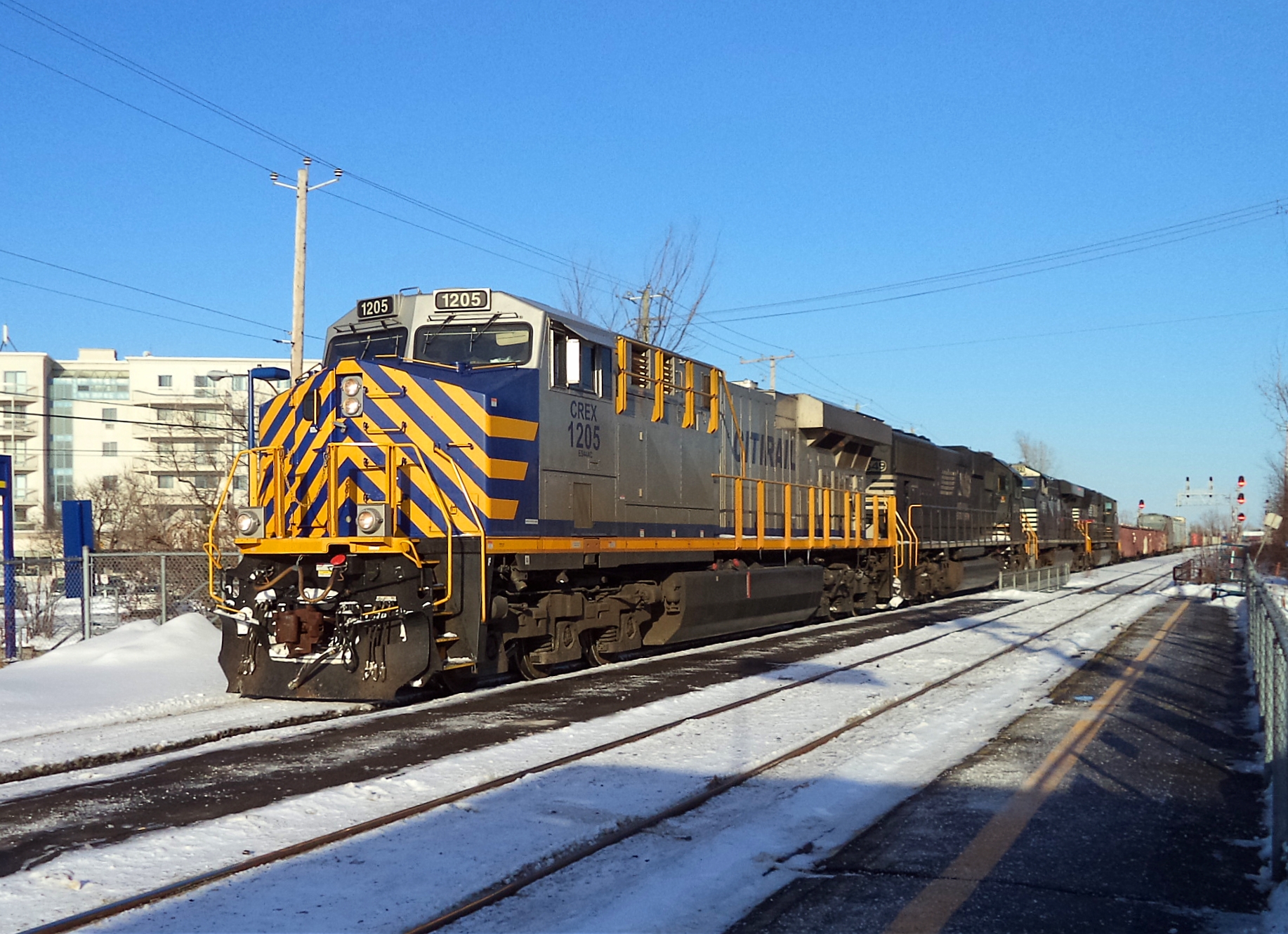 Railpictures.ca - Jean-Pierre Brossard Photo: CREX 1205 a ES-44AC’s CITIRAIL leading loco follow ...